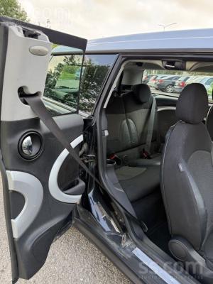 Melns MINI Clubman 2009 Aizkraukle, ar dzinēja tilpumu 1.60 L un nobraukumu 302 tūkst. km par 2490 €, foto 7 vietnē AUTOMOTO.COM.LV