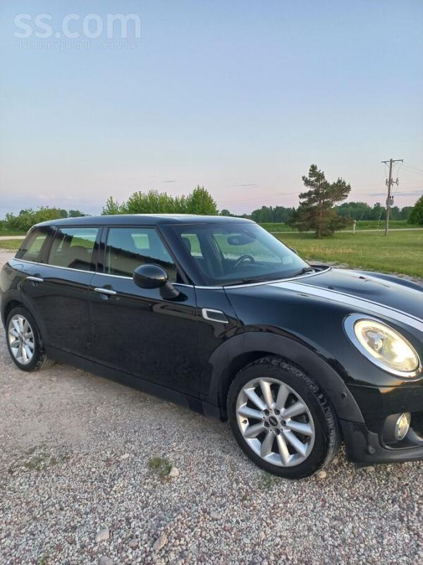Melns MINI Clubman 2015 Tukums, ar dzinēja tilpumu 2.00 L un nobraukumu 210 tūkst. km par 10700 €, foto 3 vietnē AUTOMOTO.COM.LV