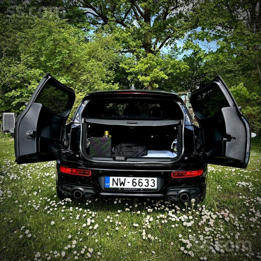 Black MINI Clubman 2015 in Tukums, with an engine capacity of 2.00 L and mileage of 194 thousand km for 13500 €, photo 4 on AUTOMOTO.COM.LV