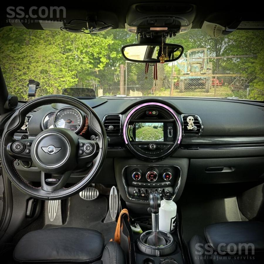 Black MINI Clubman 2015 in Tukums, with an engine capacity of 2.00 L and mileage of 194 thousand km for 13500 €, photo 6 on AUTOMOTO.COM.LV