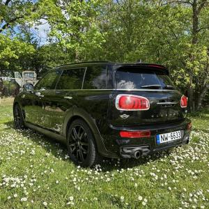 Black MINI Clubman 2015 in Tukums, with an engine capacity of 2.00 L and mileage of 194 thousand km for 13500 €, photo 9 on AUTOMOTO.COM.LV