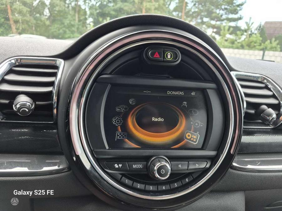 Black MINI Clubman 2017 in Taurage, with an engine capacity of 1.50 L and mileage of 285 thousand km for 5500 €, photo 13 on AUTOMOTO.COM.LV