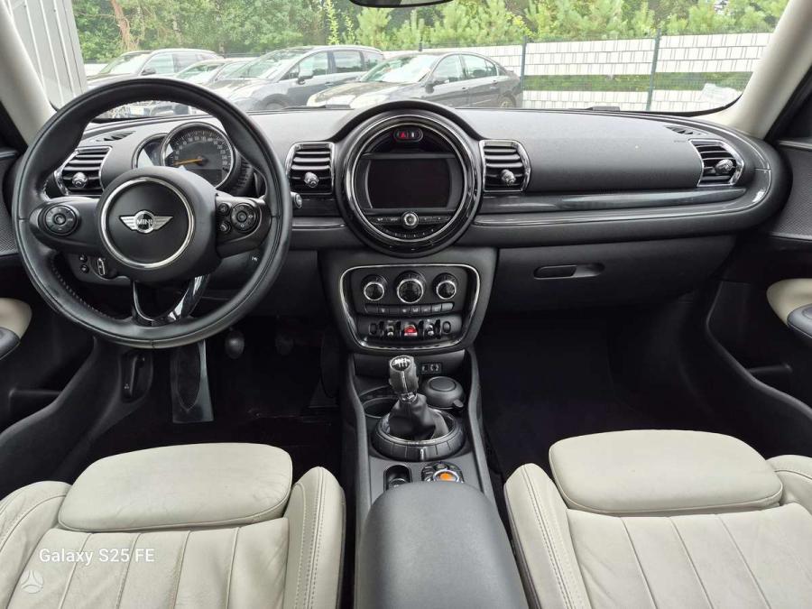 Black MINI Clubman 2017 in Taurage, with an engine capacity of 1.50 L and mileage of 285 thousand km for 5500 €, photo 18 on AUTOMOTO.COM.LV