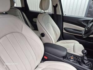 Black MINI Clubman 2017 in Taurage, with an engine capacity of 1.50 L and mileage of 285 thousand km for 5500 €, photo 19 on AUTOMOTO.COM.LV