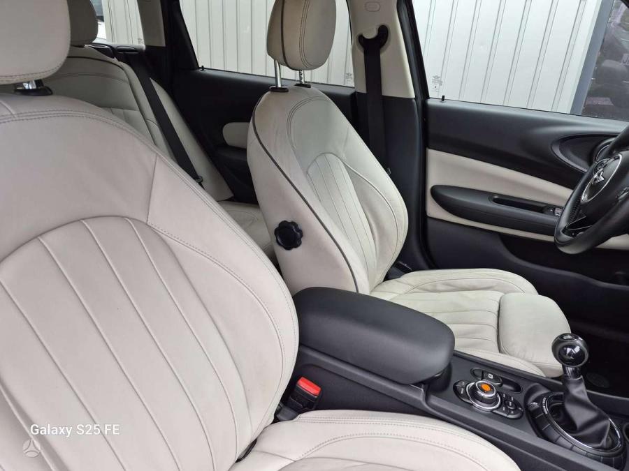 Black MINI Clubman 2017 in Taurage, with an engine capacity of 1.50 L and mileage of 285 thousand km for 5500 €, photo 19 on AUTOMOTO.COM.LV