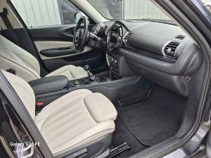 Black MINI Clubman 2017 in Taurage, with an engine capacity of 1.50 L and mileage of 285 thousand km for 5500 €, photo 21 on AUTOMOTO.COM.LV