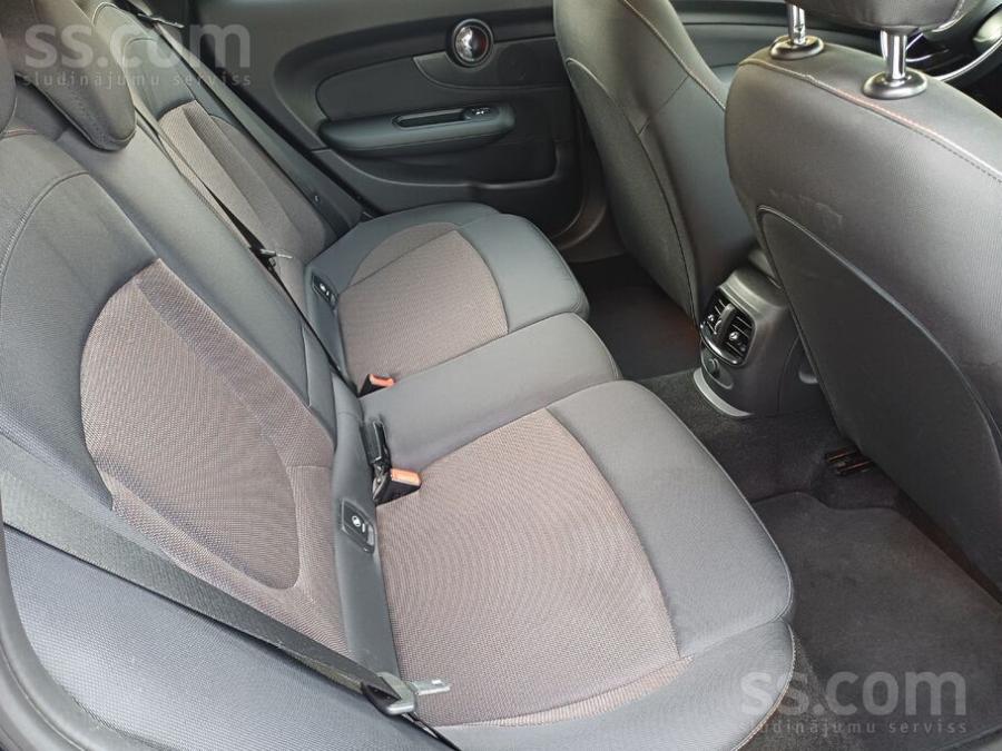 Melns MINI Clubman 2017 Valmiera, ar dzinēja tilpumu 1.50 L un nobraukumu 175 tūkst. km par 7500 €, foto 11 vietnē AUTOMOTO.COM.LV
