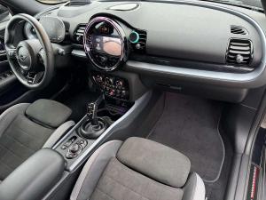 Melns MINI Clubman 2021 Kauņa, ar dzinēja tilpumu 2.00 L un nobraukumu 154 tūkst. km par 16900 €, foto 15 vietnē AUTOMOTO.COM.LV