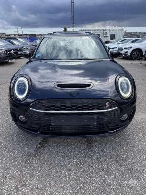 Black MINI Clubman 2021 in Kaunas, with an engine capacity of 2.00 L and mileage of 154 thousand km for 15900 €, photo 8 on AUTOMOTO.COM.LV