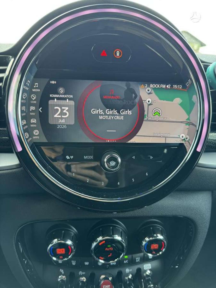 Black MINI Clubman 2021 in Kaunas, with an engine capacity of 2.00 L and mileage of 154 thousand km for 15900 €, photo 18 on AUTOMOTO.COM.LV