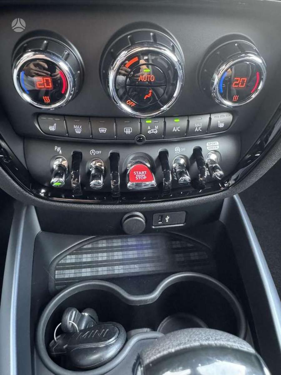 Black MINI Clubman 2021 in Kaunas, with an engine capacity of 2.00 L and mileage of 154 thousand km for 15900 €, photo 20 on AUTOMOTO.COM.LV