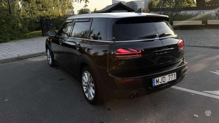 Melns MINI Clubman 2022 Viļņa, ar dzinēja tilpumu 1.50 L un nobraukumu 36 tūkst. km par 19000 €, foto 4 vietnē AUTOMOTO.COM.LV