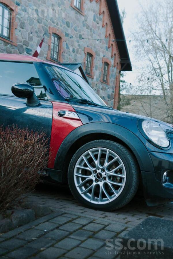 Blue MINI Clubman 2008 in Madona, with an engine capacity of 1.60 L and mileage of 231 thousand km for 4390 €, photo 6 on AUTOMOTO.COM.LV