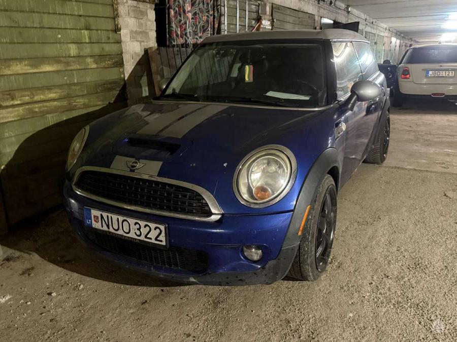 Zils MINI Clubman 2008 Viļņa, ar dzinēja tilpumu 1.60 L un nobraukumu 220 tūkst. km par 1800 €, foto 3 vietnē AUTOMOTO.COM.LV