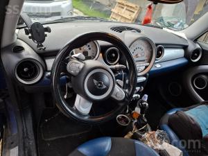 Zils MINI Clubman 2008 Ogre, ar dzinēja tilpumu 1.60 L un nobraukumu 205 tūkst. km par 2800 €, foto 4 vietnē AUTOMOTO.COM.LV