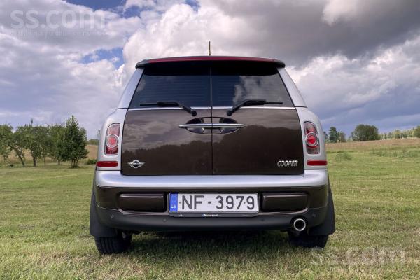 Brown MINI Clubman 2010 in Riga, with an engine capacity of 1.60 L and mileage of 212 thousand km for 3750 €, photo 4 on AUTOMOTO.COM.LV