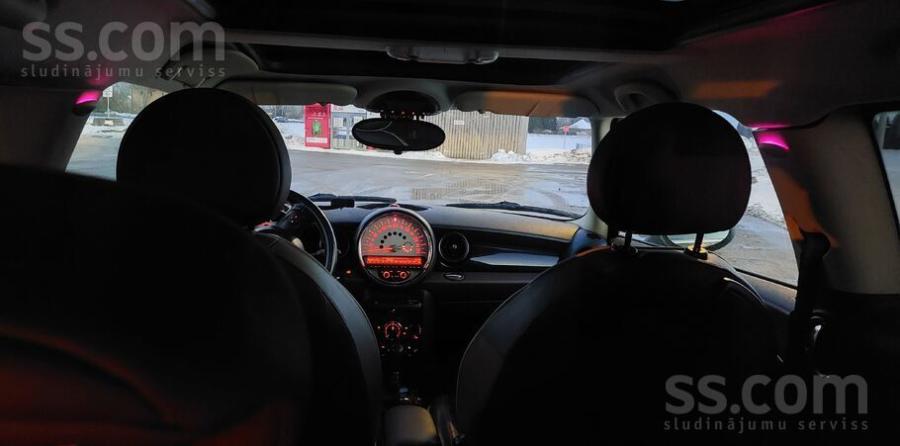 Brown MINI Clubman 2010 in Riga, with an engine capacity of 1.60 L and mileage of 212 thousand km for 3750 €, photo 8 on AUTOMOTO.COM.LV