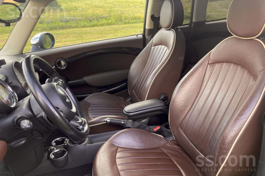 Brown MINI Clubman 2010 in Riga, with an engine capacity of 1.60 L and mileage of 212 thousand km for 3750 €, photo 12 on AUTOMOTO.COM.LV