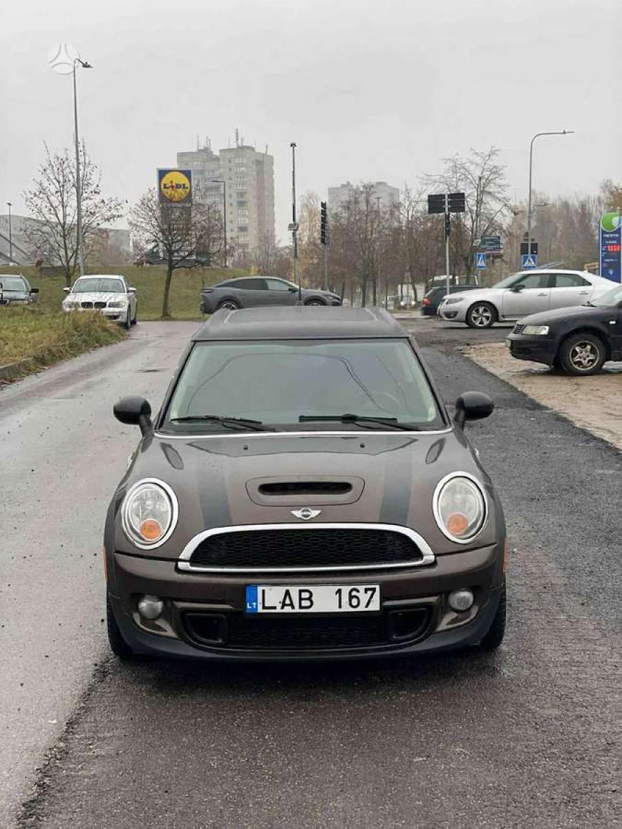 Brūns MINI Clubman 2011 Molėtai, ar dzinēja tilpumu 1.60 L un nobraukumu 241 tūkst. km par 4950 €, foto 1 vietnē AUTOMOTO.COM.LV