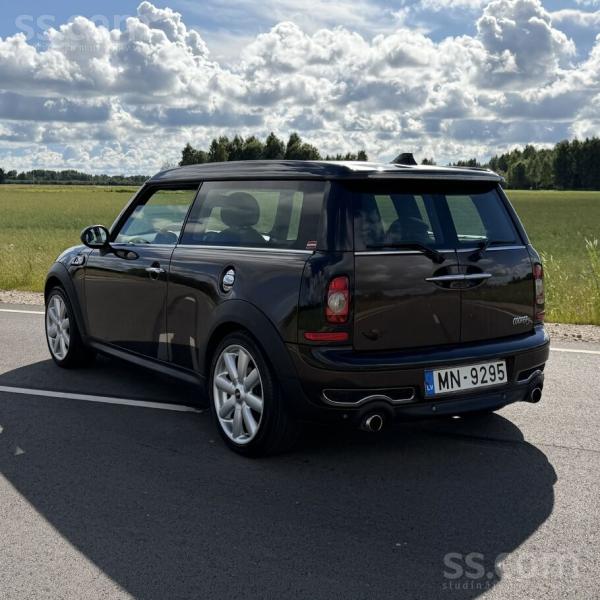 Brown MINI Clubman 2008 in Riga, with an engine capacity of 1.60 L and mileage of 233 thousand km for 3950 €, photo 4 on AUTOMOTO.COM.LV
