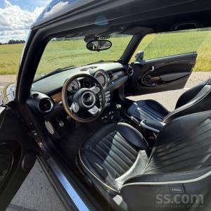 Brūns MINI Clubman 2008 Rīga, ar dzinēja tilpumu 1.60 L un nobraukumu 233 tūkst. km par 3950 €, foto 11 vietnē AUTOMOTO.COM.LV