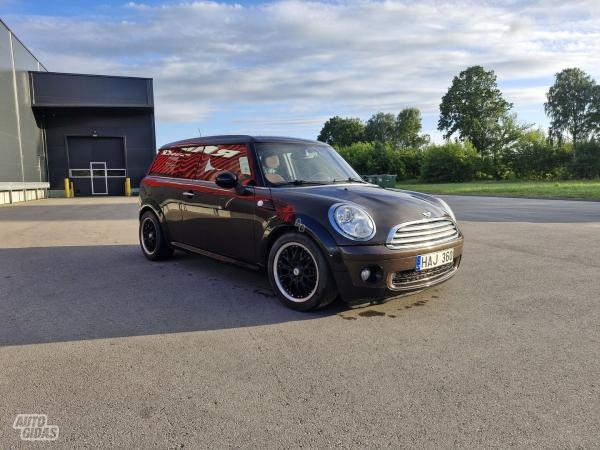 Brūns MINI Clubman 2008 Kretinga, ar dzinēja tilpumu 1.60 L un nobraukumu 194 tūkst. km par 3500 €, foto 3 vietnē AUTOMOTO.COM.LV