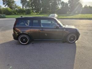 Brown MINI Clubman 2008 in Kretinga, with an engine capacity of 1.60 L and mileage of 194 thousand km for 3500 €, photo 7 on AUTOMOTO.COM.LV