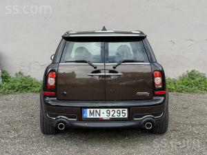 Brūns MINI Clubman 2008 Rīga, ar dzinēja tilpumu 1.60 L un nobraukumu 230 tūkst. km par 4290 €, foto 4 vietnē AUTOMOTO.COM.LV