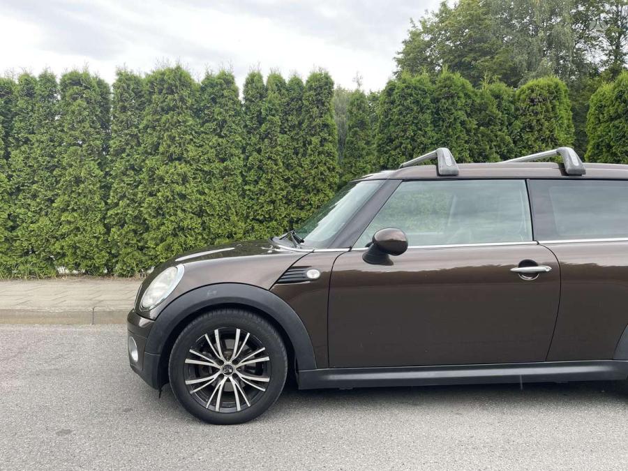 Brown MINI Clubman 2008 in Vilnius, with an engine capacity of 1.56 L and mileage of 298 thousand km for 4200 €, photo 4 on AUTOMOTO.COM.LV