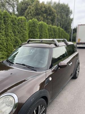 Brown MINI Clubman 2008 in Vilnius, with an engine capacity of 1.56 L and mileage of 298 thousand km for 4200 €, photo 7 on AUTOMOTO.COM.LV