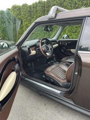 Brown MINI Clubman 2008 in Vilnius, with an engine capacity of 1.56 L and mileage of 298 thousand km for 4200 €, photo 16 on AUTOMOTO.COM.LV