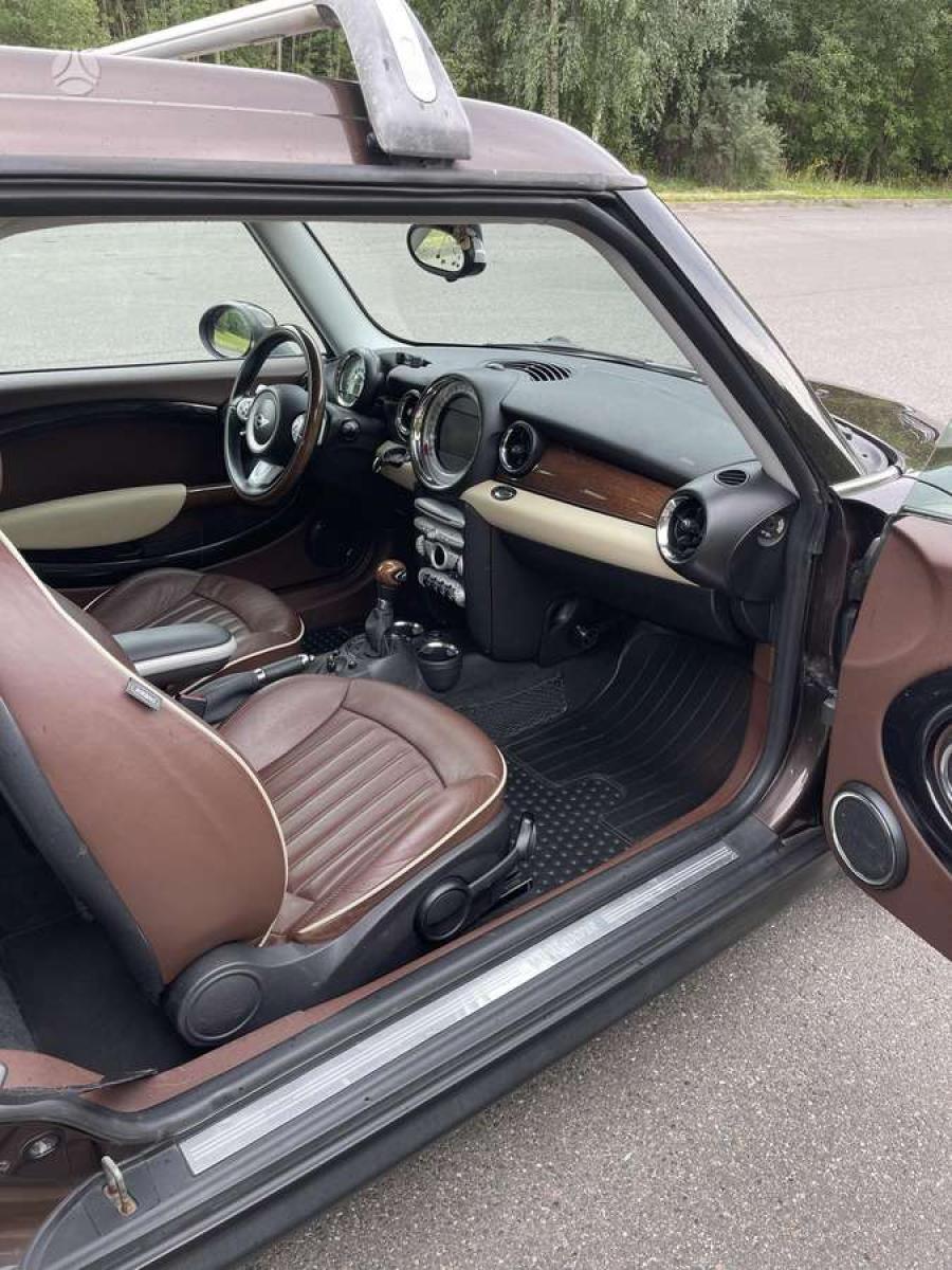 Brown MINI Clubman 2008 in Vilnius, with an engine capacity of 1.56 L and mileage of 298 thousand km for 4200 €, photo 18 on AUTOMOTO.COM.LV