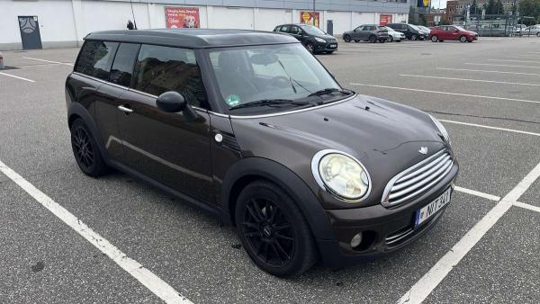 Brūns MINI Clubman 2009 Kauņa, ar dzinēja tilpumu 1.60 L un nobraukumu 194 tūkst. km par 2500 €, foto 1 vietnē AUTOMOTO.COM.LV