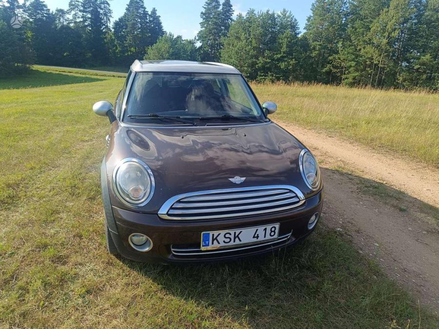 Brown MINI Clubman 2009 in Zarasai, with an engine capacity of 1.60 L and mileage of 207 thousand km for 2000 €, photo 5 on AUTOMOTO.COM.LV