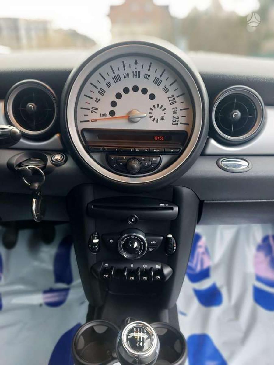 Brūns MINI Clubman 2010 Marijampole, ar dzinēja tilpumu 1.60 L un nobraukumu 180 tūkst. km par 2950 €, foto 8 vietnē AUTOMOTO.COM.LV