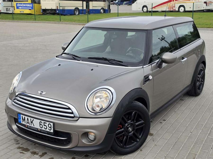 Brown MINI Clubman 2013 in Silute, with an engine capacity of 1.60 L and mileage of 195 thousand km for 3800 €, photo 1 on AUTOMOTO.COM.LV