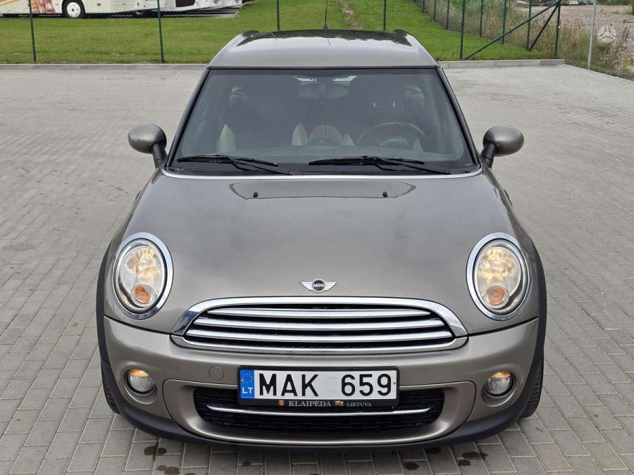 Brown MINI Clubman 2013 in Silute, with an engine capacity of 1.60 L and mileage of 195 thousand km for 3800 €, photo 6 on AUTOMOTO.COM.LV