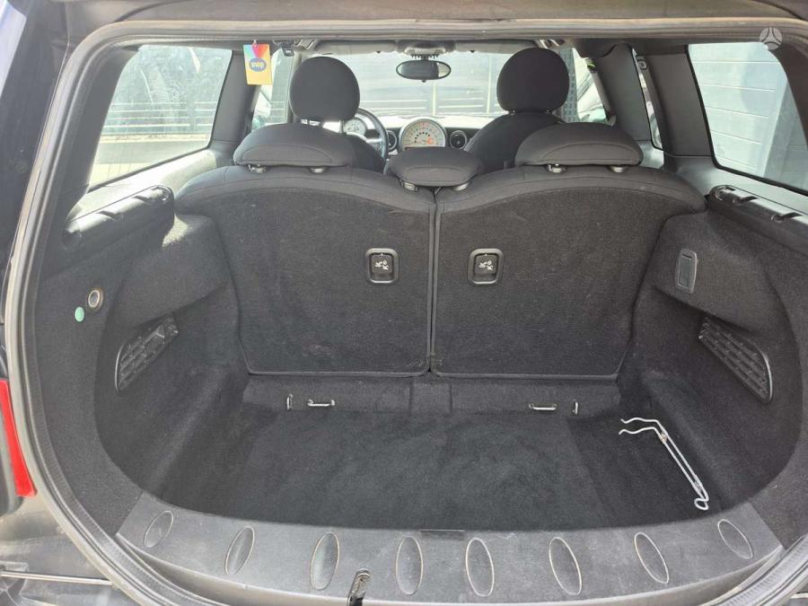 Brown MINI Clubman 2013 in Silute, with an engine capacity of 1.60 L and mileage of 195 thousand km for 3800 €, photo 20 on AUTOMOTO.COM.LV