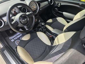 Brown MINI Clubman 2013 in Silute, with an engine capacity of 1.60 L and mileage of 195 thousand km for 3800 €, photo 21 on AUTOMOTO.COM.LV