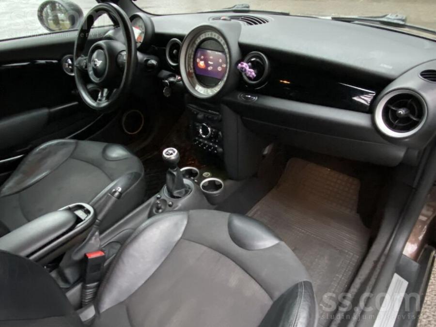 Brūns MINI Clubman 2012 Rīga, ar dzinēja tilpumu 1.60 L un nobraukumu 0 tūkst. km par 4990 €, foto 15 vietnē AUTOMOTO.COM.LV