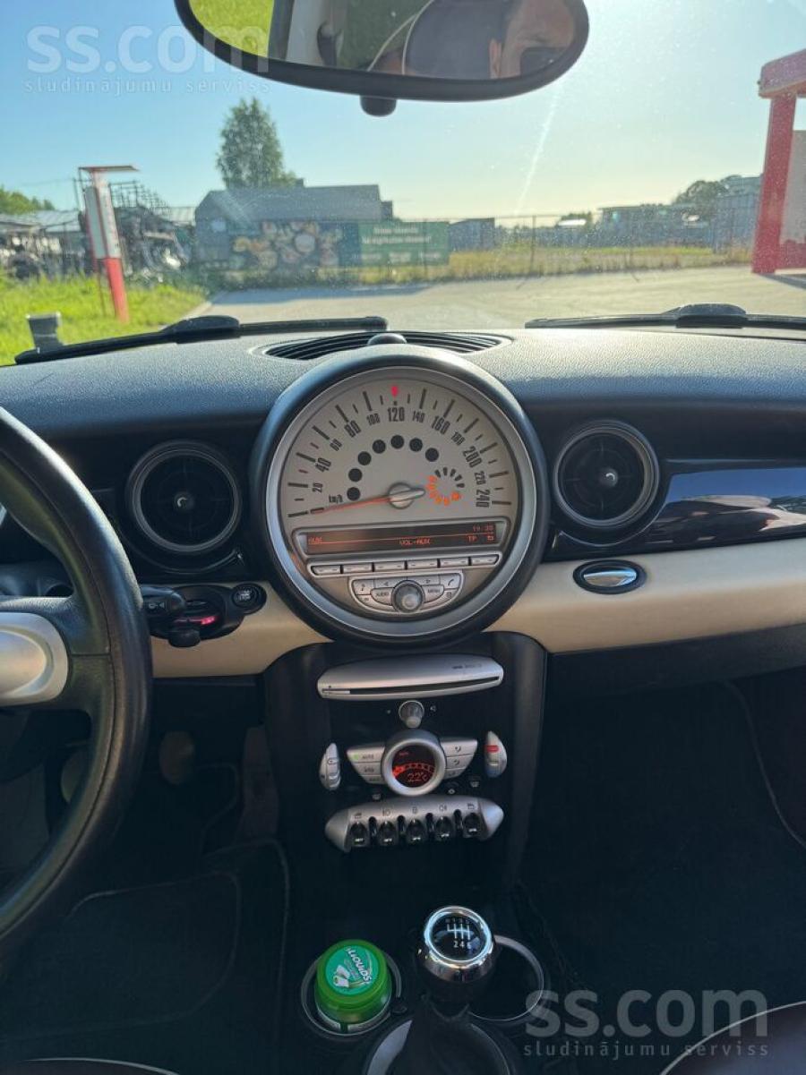 Brown MINI Clubman 2007 in Riga, with an engine capacity of 1.60 L and mileage of 270 thousand km for 3400 €, photo 14 on AUTOMOTO.COM.LV