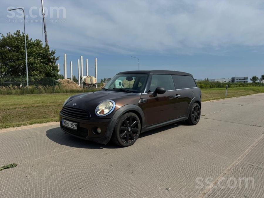 Brown MINI Clubman 2008 in Riga, with an engine capacity of 1.60 L and mileage of 300 thousand km for 4400 €, photo 3 on AUTOMOTO.COM.LV