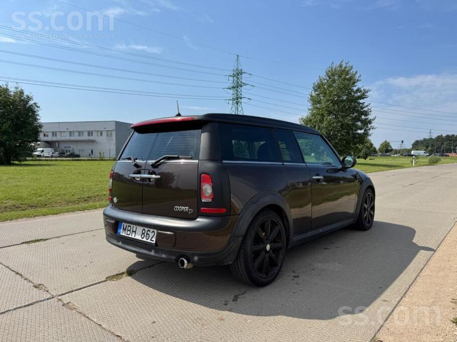Brown MINI Clubman 2008 in Riga, with an engine capacity of 1.60 L and mileage of 300 thousand km for 4400 €, photo 5 on AUTOMOTO.COM.LV
