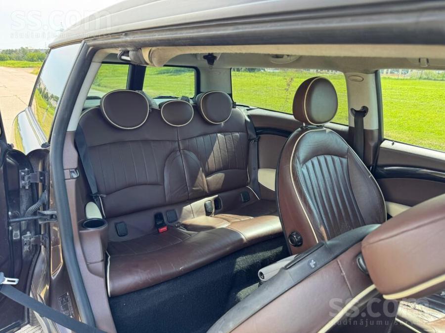 Brown MINI Clubman 2008 in Riga, with an engine capacity of 1.60 L and mileage of 300 thousand km for 4400 €, photo 10 on AUTOMOTO.COM.LV