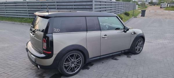 Brūns MINI Clubman 2010 Viļņa, ar dzinēja tilpumu 0.00 L un nobraukumu 194 tūkst. km par 2800 €, foto 5 vietnē AUTOMOTO.COM.LV