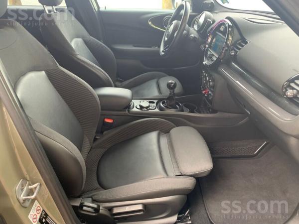Brown MINI Clubman 2018 in Riga, with an engine capacity of 2.00 L and mileage of 211 thousand km for 10800 €, photo 8 on AUTOMOTO.COM.LV