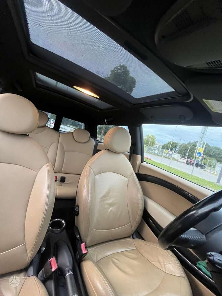 Zaļš MINI Clubman 2009 Viļņa, ar dzinēja tilpumu 1.60 L un nobraukumu 199 tūkst. km par 1400 €, foto 10 vietnē AUTOMOTO.COM.LV