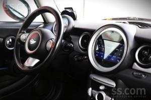 Zaļš MINI Clubman 2009 Rīga, ar dzinēja tilpumu 1.60 L un nobraukumu 246 tūkst. km par 3995 €, foto 12 vietnē AUTOMOTO.COM.LV