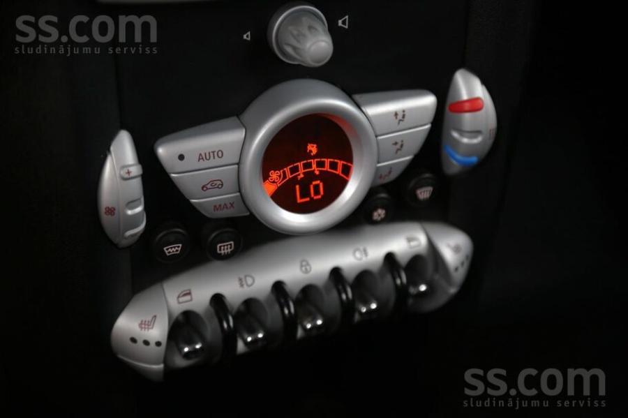 Zaļš MINI Clubman 2009 Rīga, ar dzinēja tilpumu 1.60 L un nobraukumu 246 tūkst. km par 3995 €, foto 19 vietnē AUTOMOTO.COM.LV
