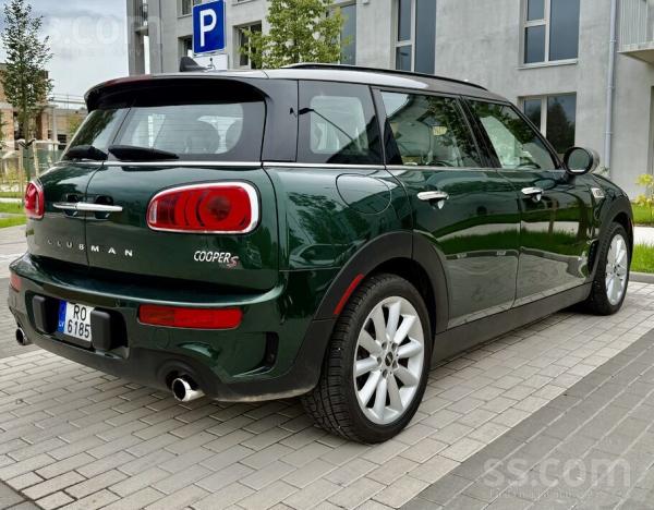 Green MINI Clubman 2017 in Riga, with an engine capacity of 2.00 L and mileage of 103 thousand km for 16700 €, photo 6 on AUTOMOTO.COM.LV